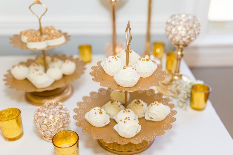 How to Create Your Glamorous Wedding in Gold - I Said Yes!