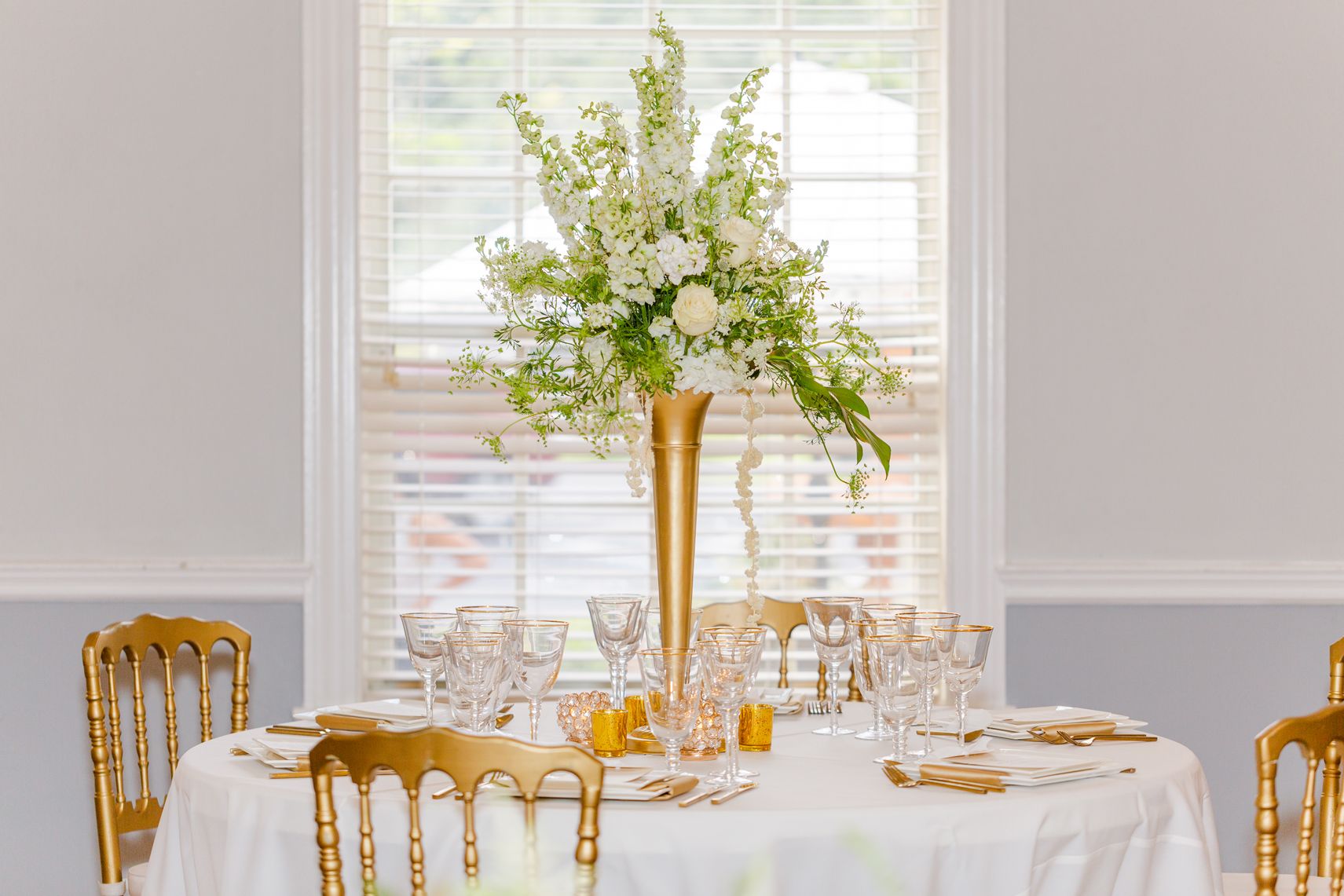 How to Create Your Glamorous Wedding in Gold - I Said Yes!